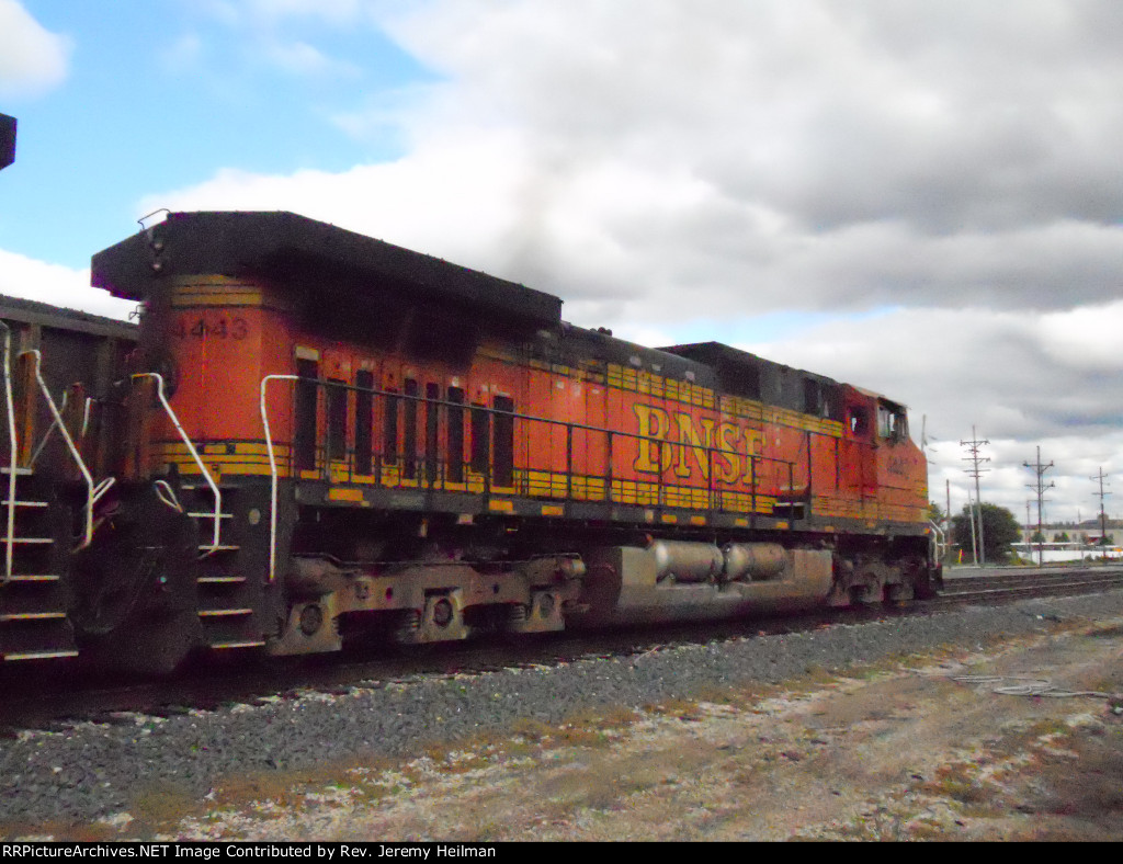 BNSF 4443 (3)
